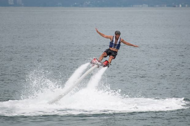 How to Flyboard